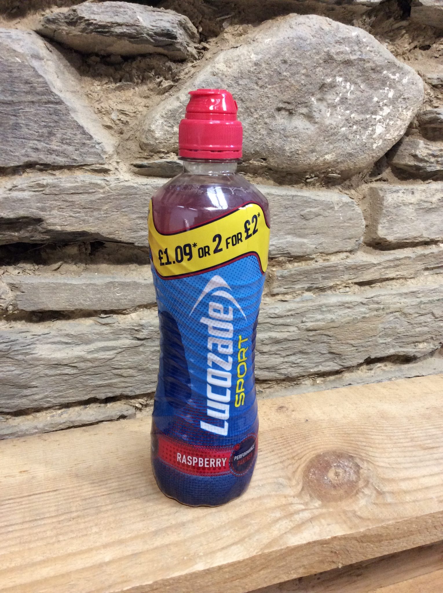 Lucozade sport raspberry – Siop Y Pentre